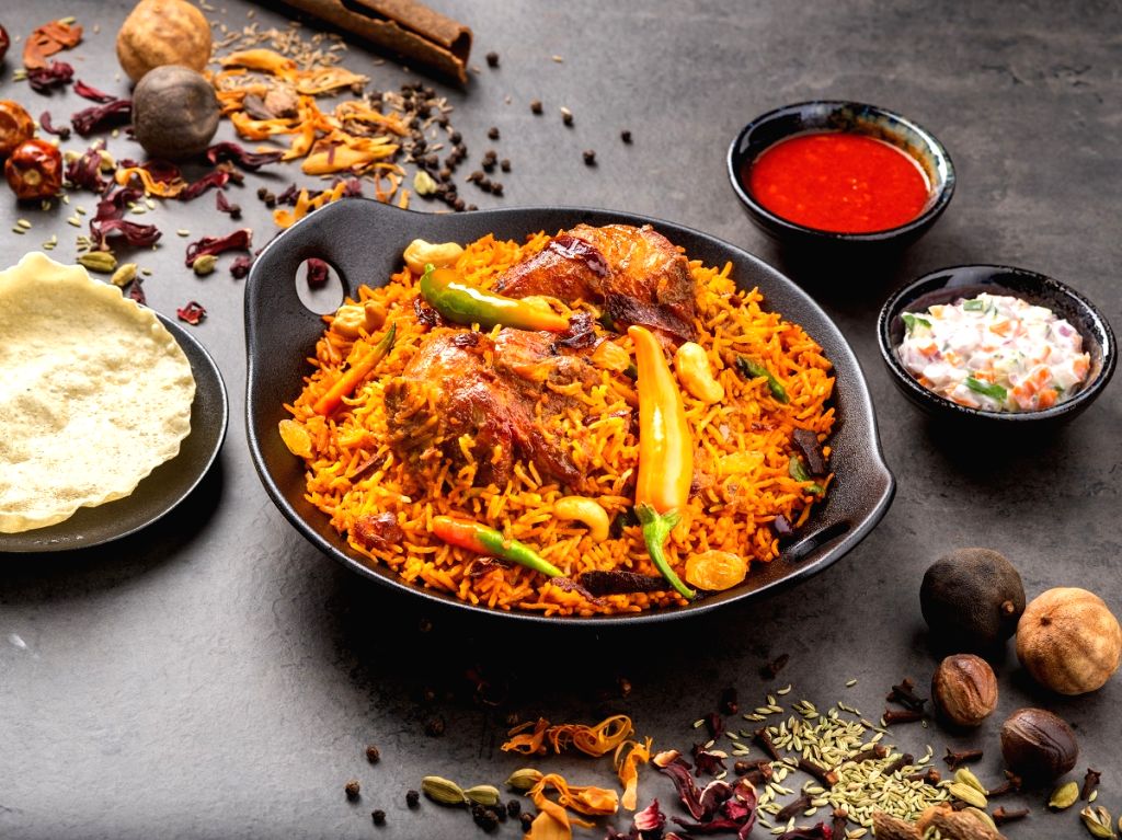 Free Photo :Ten budget-friendly bites under USD10 in Qatar