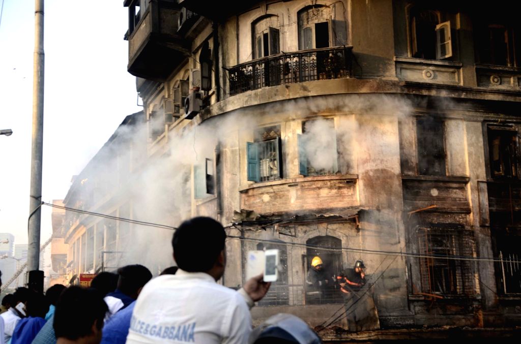 Major fire in Mumbai building