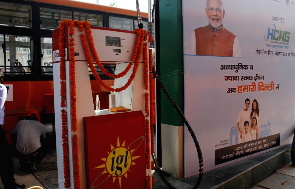 Dharmendra Pradhan inaugurates HCNG Plant Dispensing Station