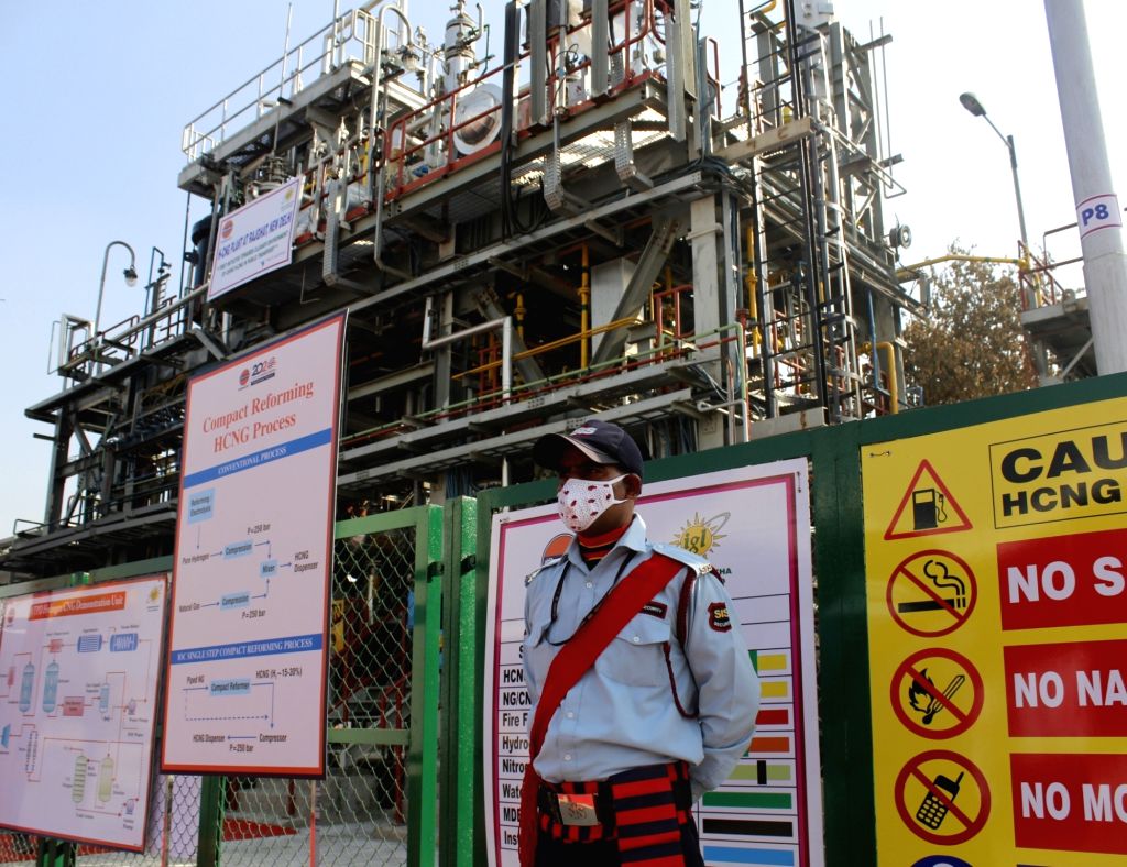 Dharmendra Pradhan inaugurates HCNG Plant Dispensing Station