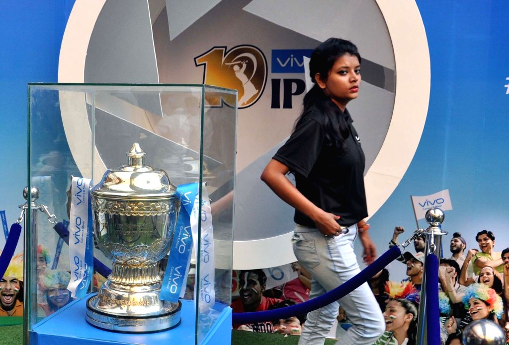 IPL 2017 'Trophy Tour