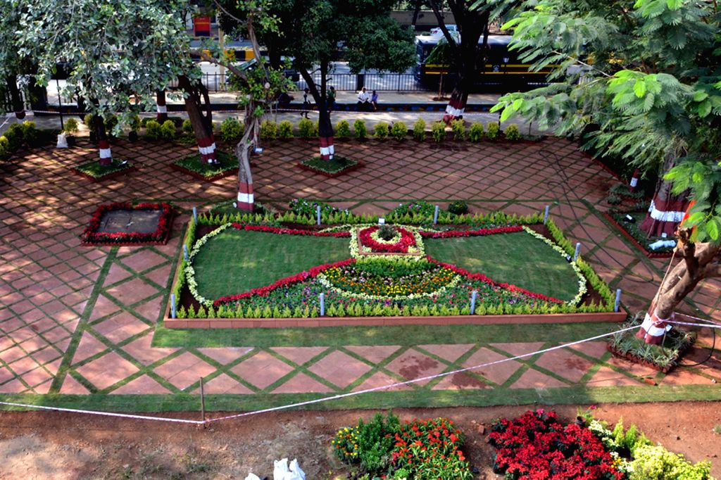Bal Thackeray's memorial garden to be inaugurated on 17th Nov