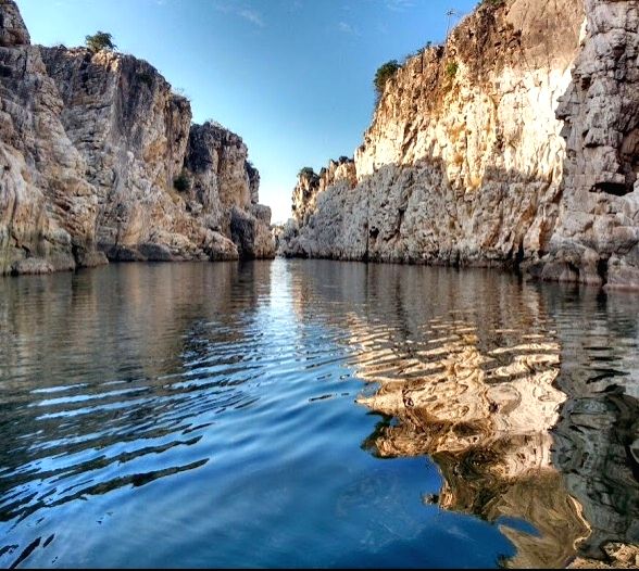 Free Photo: River Narmada's Beautiful Marble Rocks