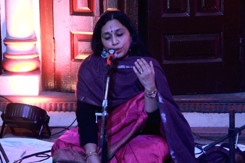Free photo :The possibilities of connections are exciting: Singer Vidya ...