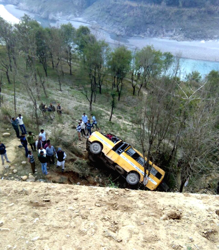 School bus skids off road in Himachal