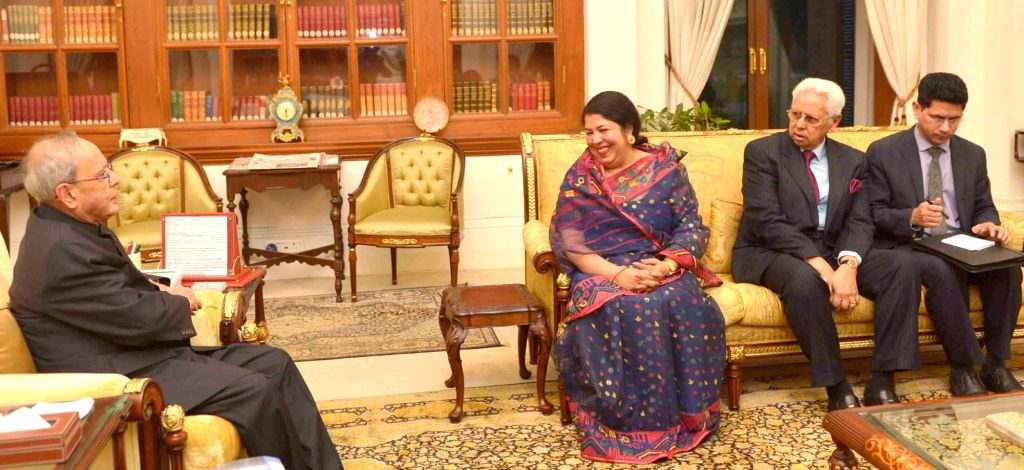 Speaker of Bangladesh calls President Mukherjee