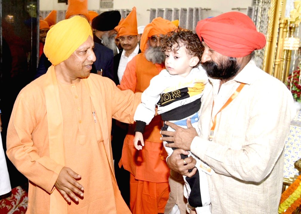 Free Photo : The tradition of Sikh gurus makes us passionate about ...