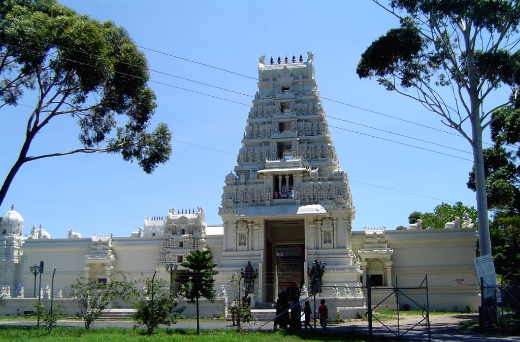 Free photo : Thousands attend consecration ceremony at Hindu temple in ...