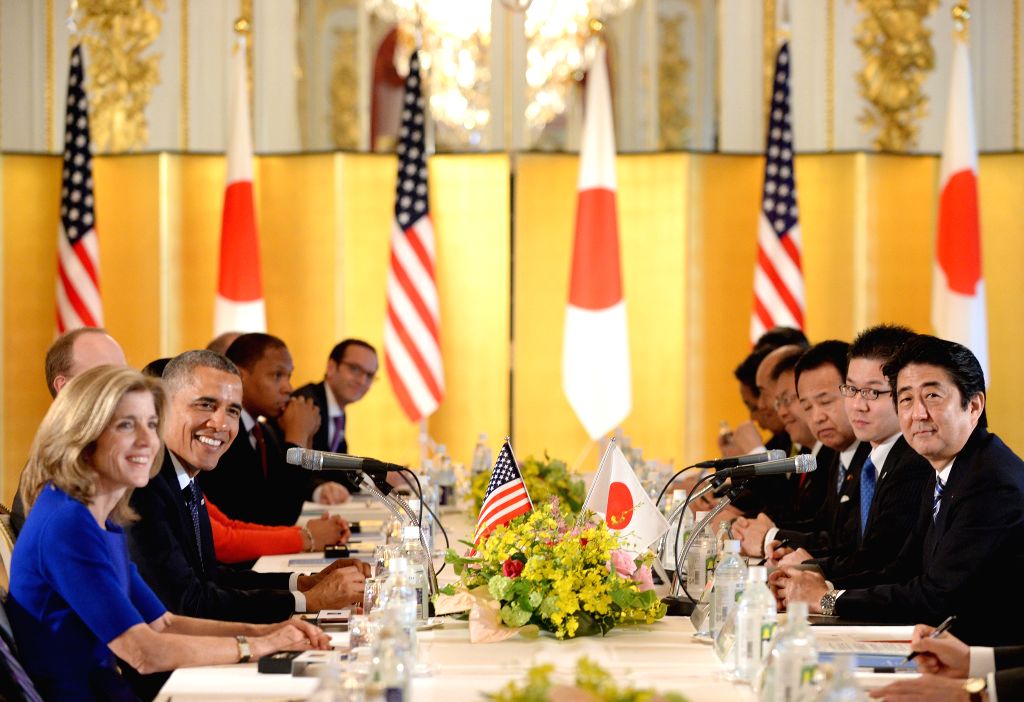 U.S. President Barack Obama with Japan's Emperor Akihito and Empress ...