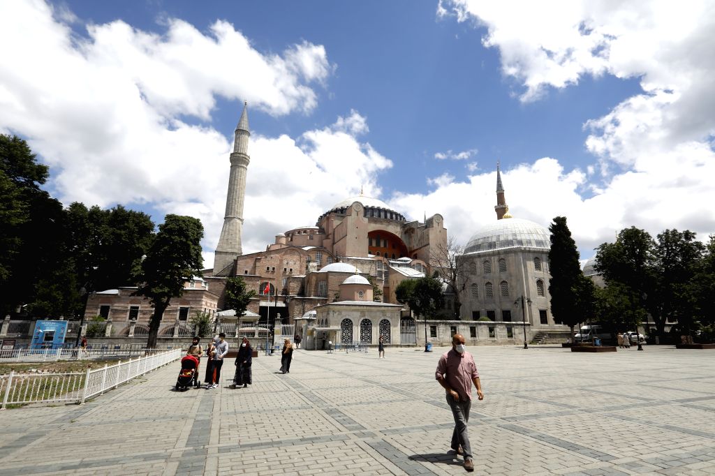 Turkey logs 4.8mn foreign visitor arrivals in Oct