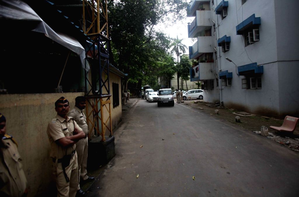 Twenty Women Parliamentarians visit Byculla Jail