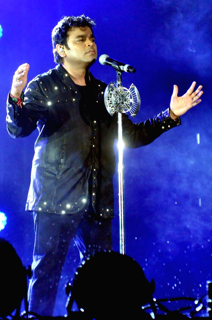 A R Rahman performs during 'Rahmanishq
