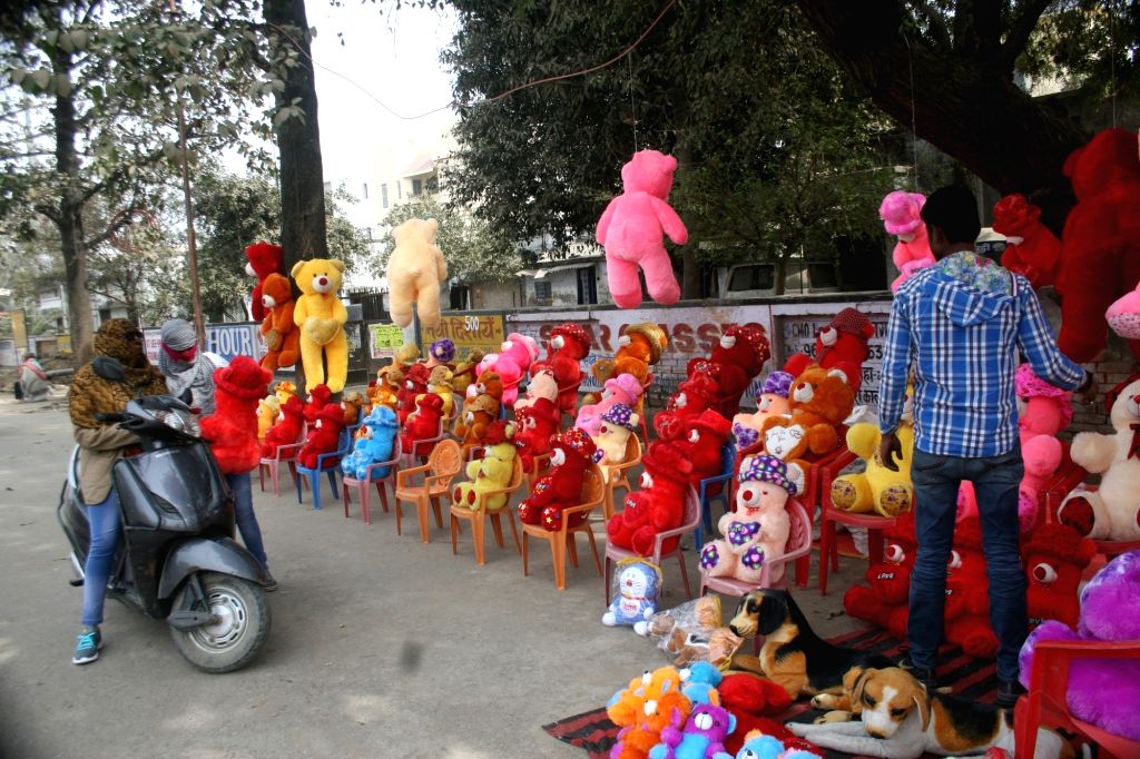 Twitterati take hilarious route on Teddy Day