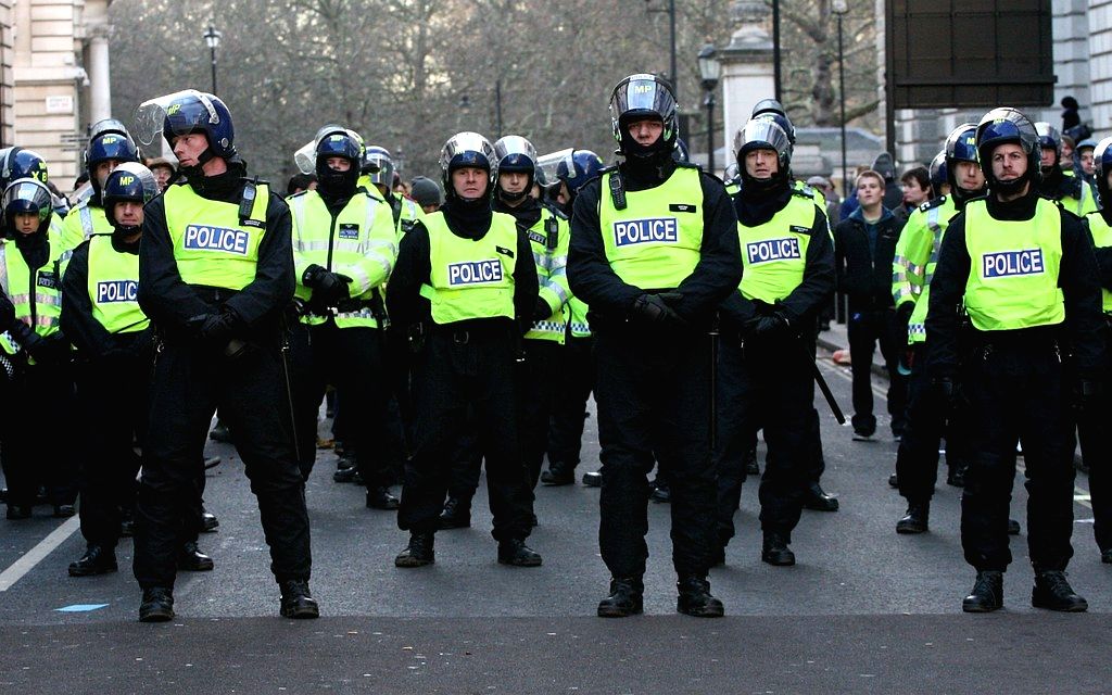 UK Police arrest 12 more in connection with Leicester violence