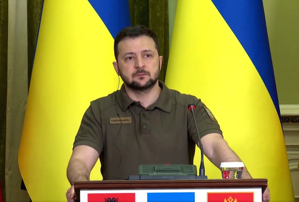Russians begin preparing society for possible use of nukes: Zelensky