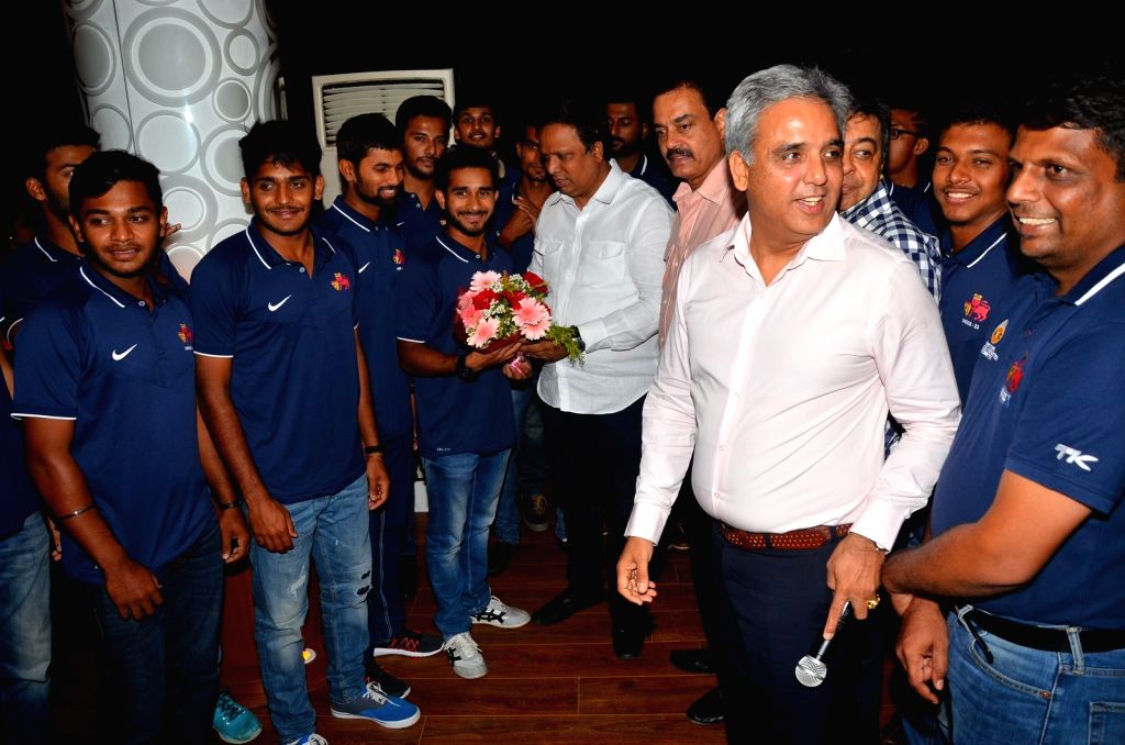 Felicitation of U 23 Mumbai cricket team