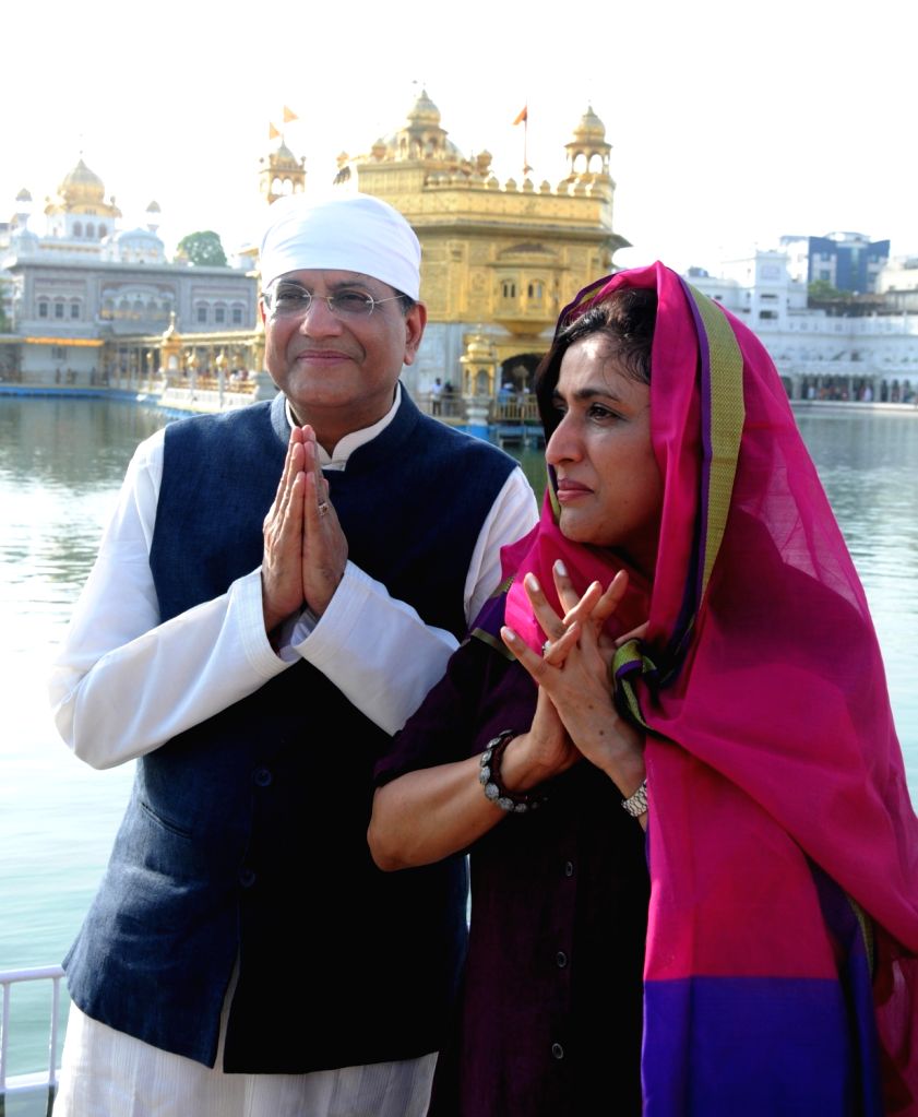 Piyush Goyal visits Golden Temple