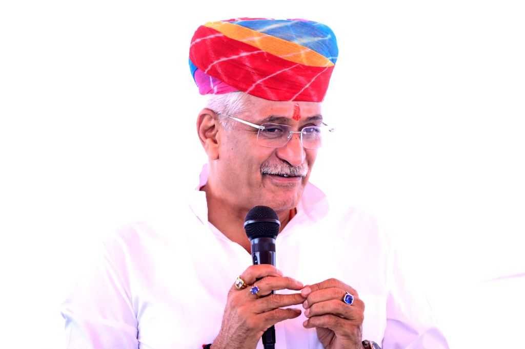 Union Minister Gajendra Singh Shekhawat interacts with the members of ...
