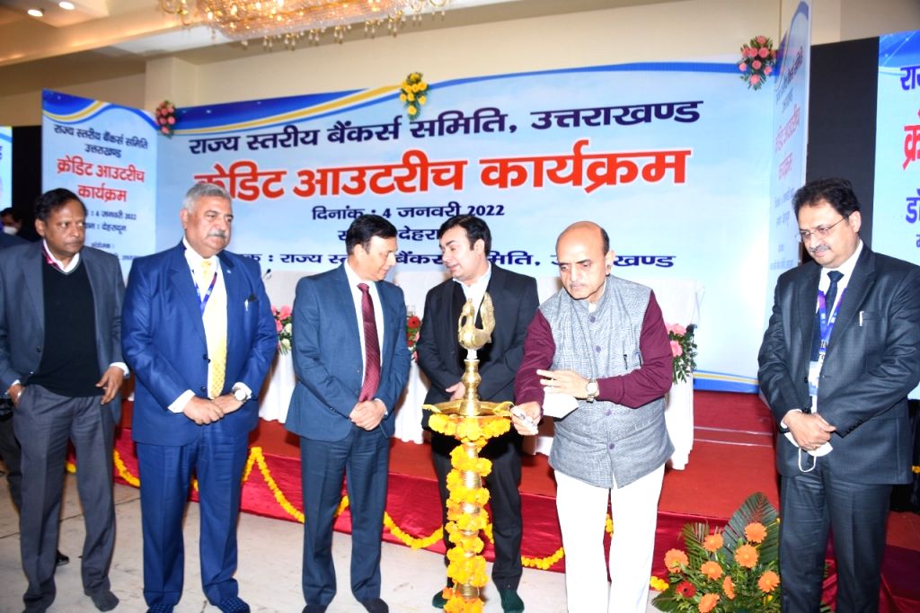 Free photo :Union Minister of State for Finance Dr. Bhagwat Kishan Rao ...