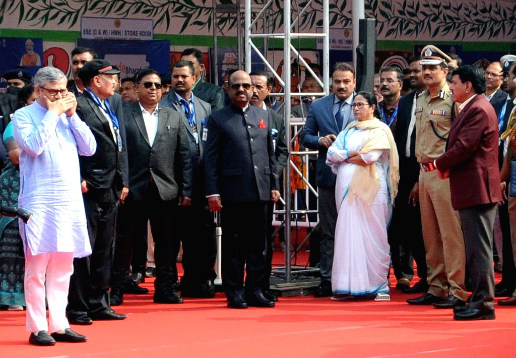 Flagging off ceremony of Vande Bharat Express
