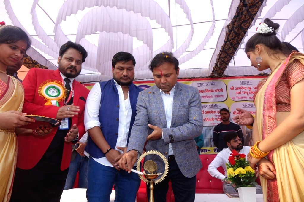 Free Photo : Bihar: Unique program to generate interest in books, more ...
