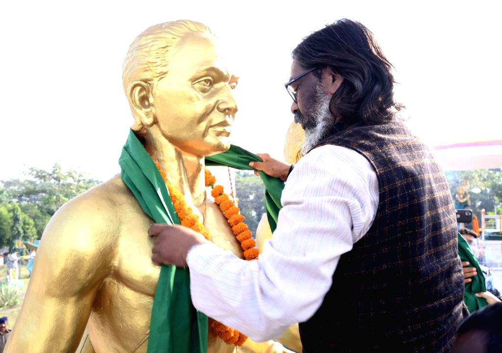 Unveiling the statues of Santhal rebellion leaders Sidhu and Kanhu Murmu