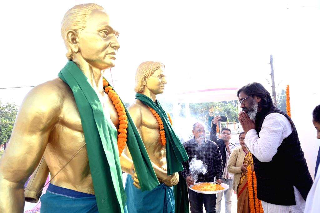 Unveiling the statues of Santhal rebellion leaders Sidhu and Kanhu Murmu