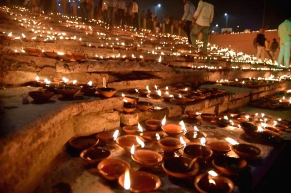 A mini-Deepotsav in Lucknow too