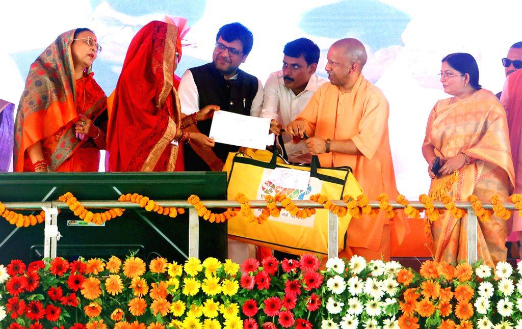 UP CM Yogi Adityanath attends foundation stone laying ceremony for ...
