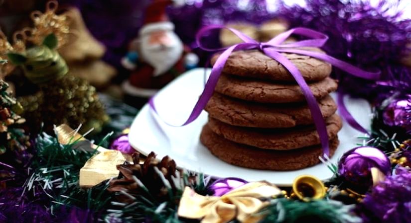 Ushering in the yuletide spirit with Christmas hampers