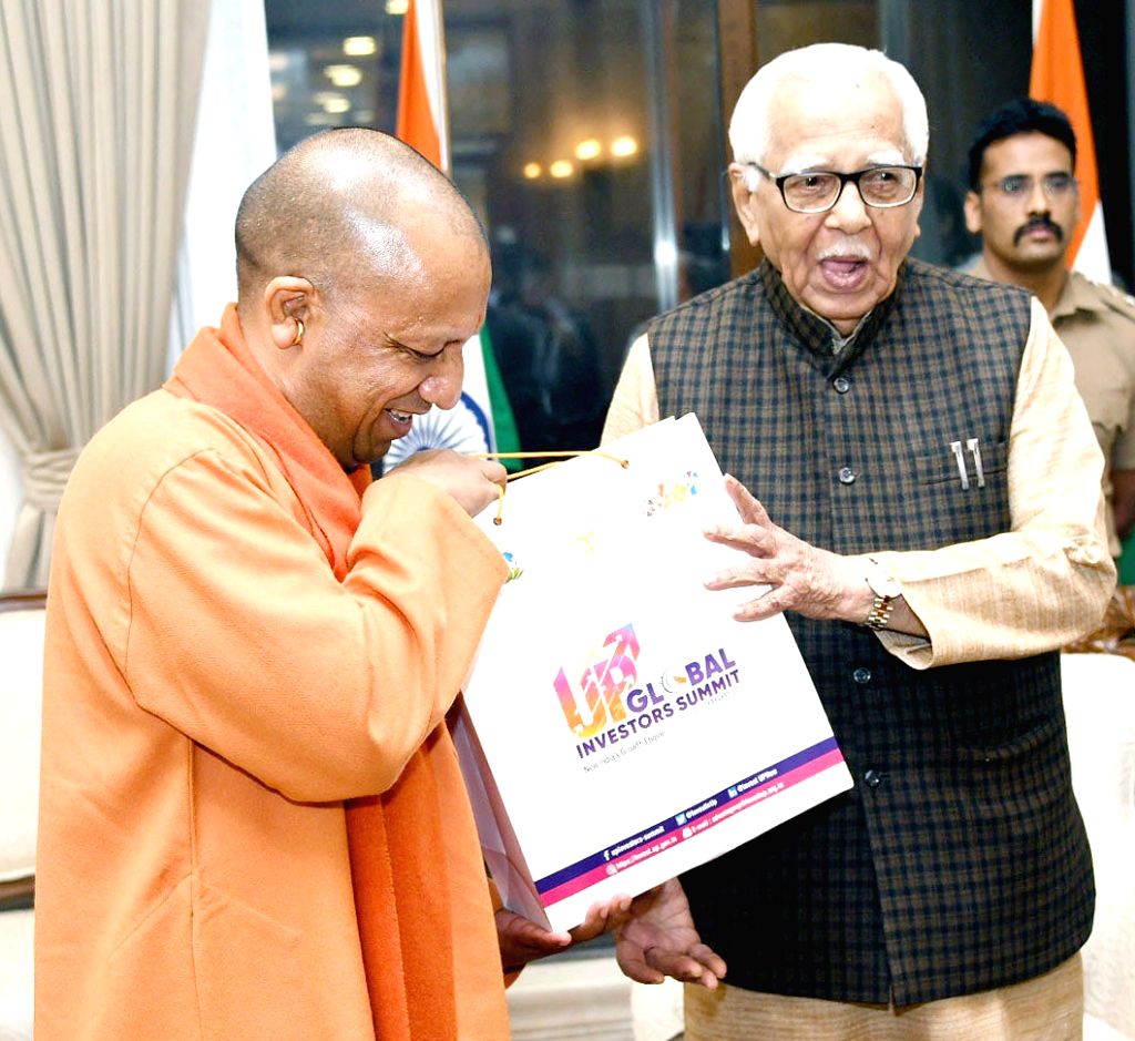 Mumbai: Uttar Pradesh CM Yogi Adityanath meets Ram Naik