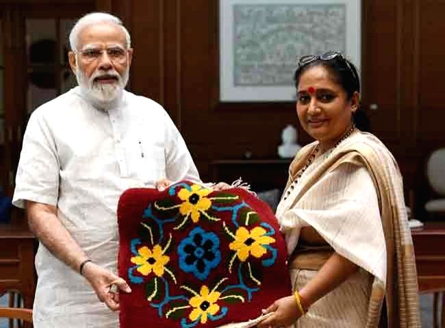 Free Photo: Uttarakhand Assembly Speaker Ritu Khanduri meet Prime ...