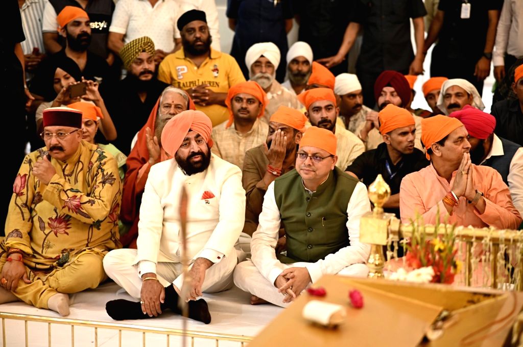 Uttarakhand Governor Lt. General Gurmit Singh (Retd) and Uttarakhand ...