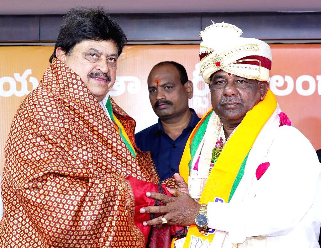 Valmiki Metar Samaj President Kishanlal Joins BJP