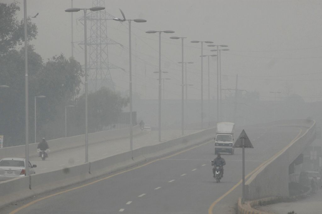 PAKISTAN-PESHAWAR-FOG