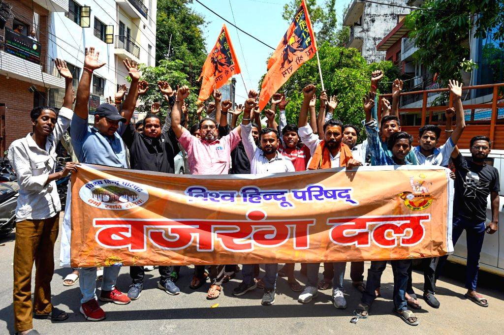 VHP, Bajrang Dal Protest Against Pahalgam Attack