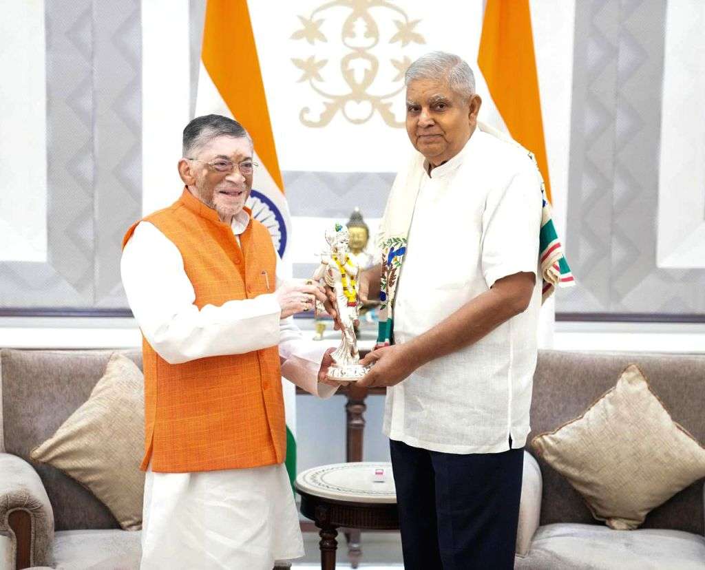 Vice President of India Jagdeep Dhankhar calls on Governor of Jharkhand ...