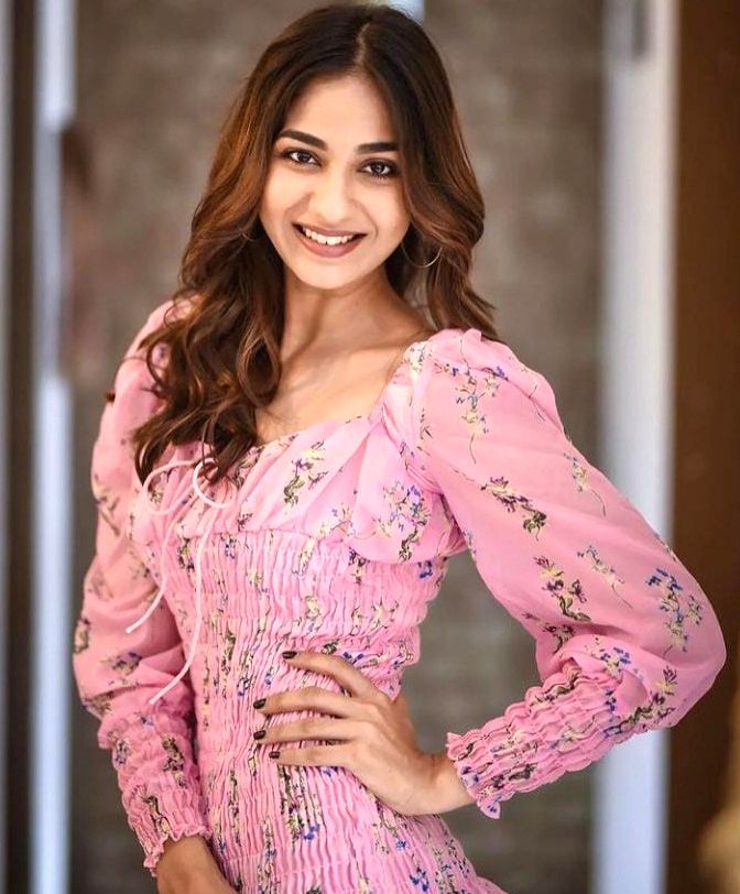 Vidhi Pandya reminisces the time she received her first pay check