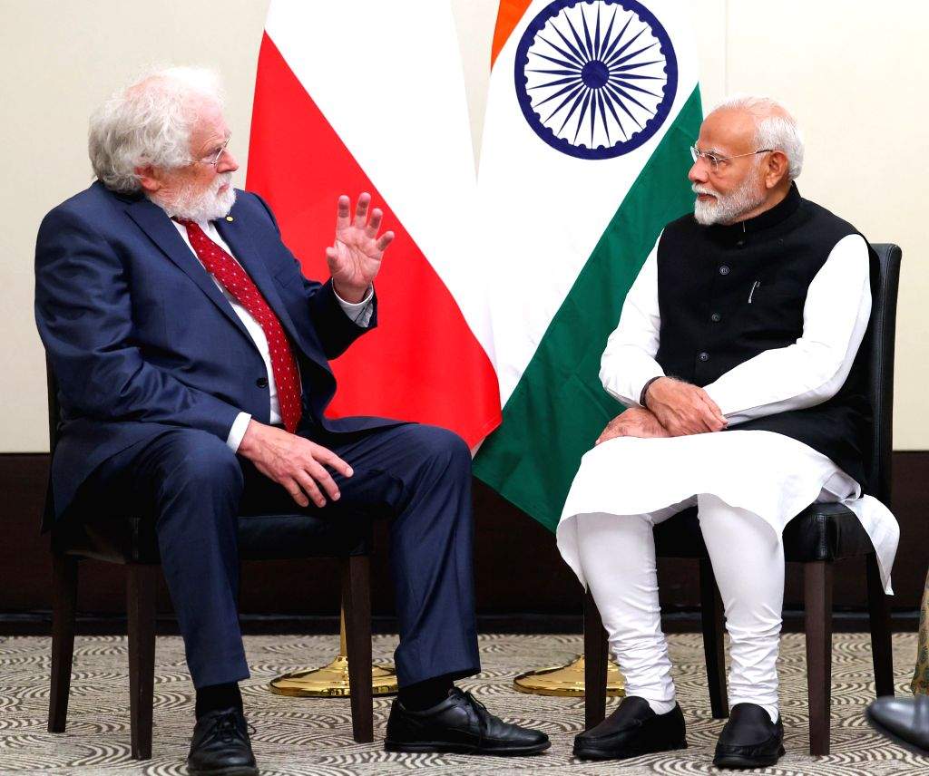 Vienna [Austria]: Prime Minister Narendra Modi meets with Austrian ...