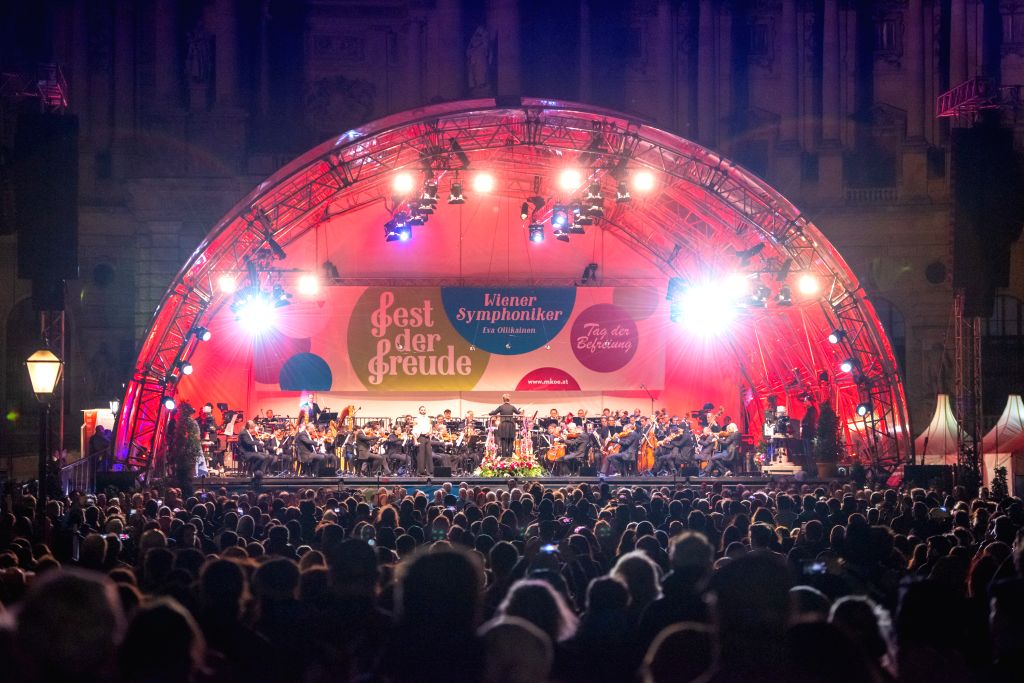 AUSTRIA-VIENNA-WORLD WAR II-CONCERT