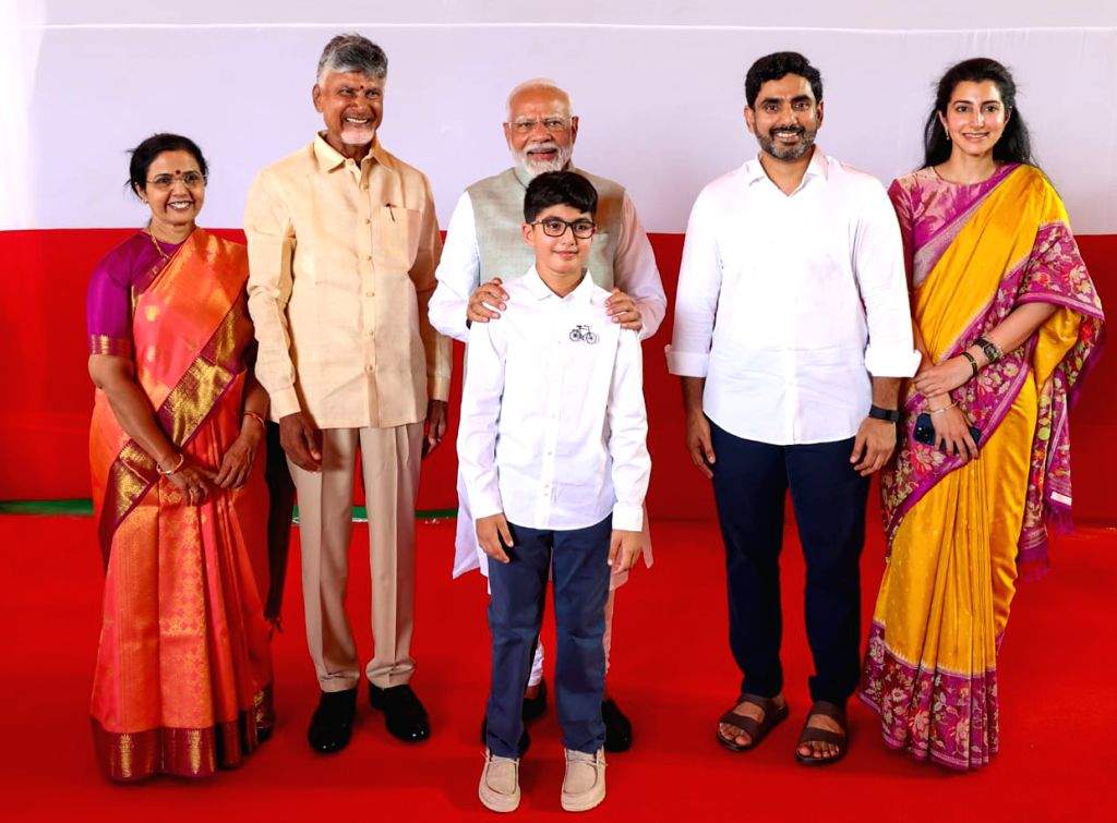 Prime Minister Narendra Modi with Andhra Pradesh CM N Chandrababu Naidu ...