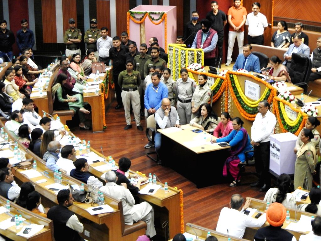 Voting for MCD Mayor is underway at Civic Centre