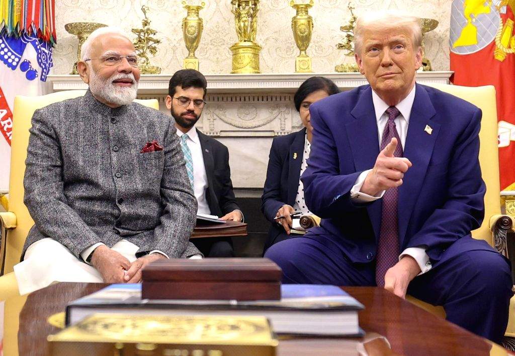 Washington, DC : Prime Minister Narendra Modi meets U.S. President ...