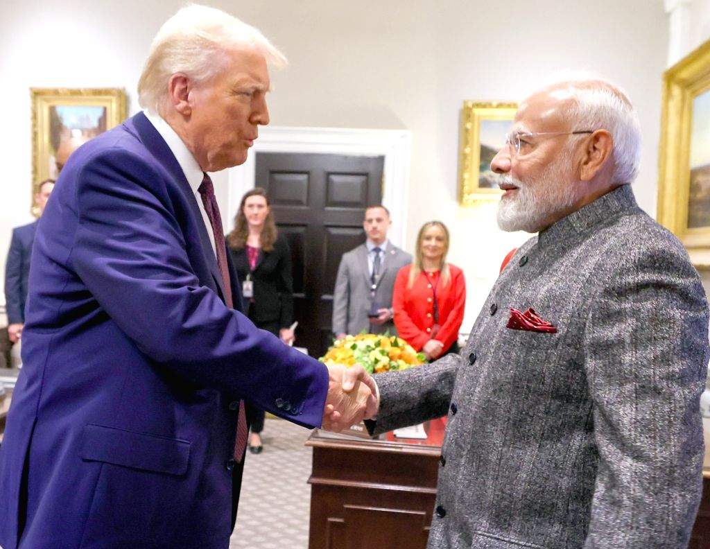 Washington, DC : Prime Minister Narendra Modi meets U.S. President ...