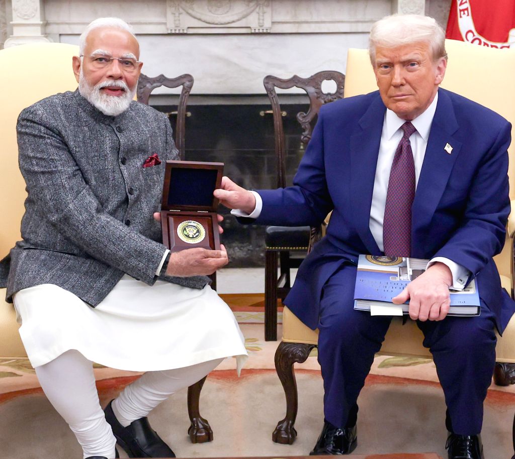 Washington, DC : Prime Minister Narendra Modi meets U.S. President ...