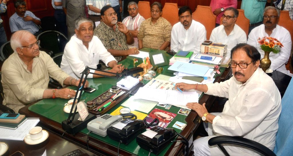 West Bengal Assembly Speaker Chairs An All Party Meeting