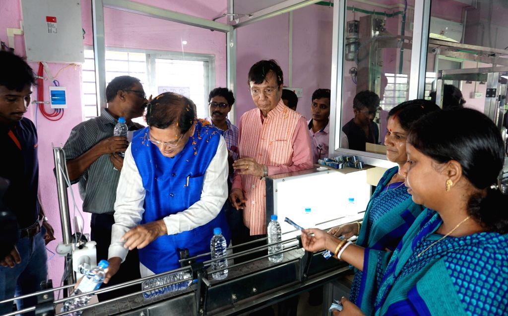 West Midnapore: Bottling system inaugurated at "Sulabh Jal" plant in ...