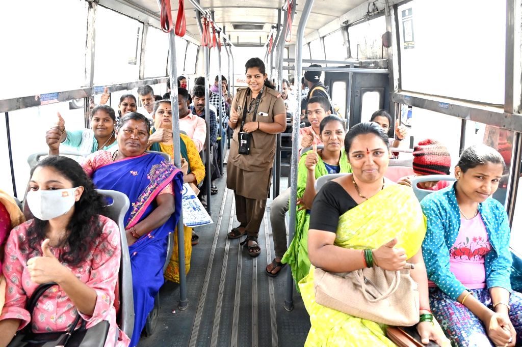 Women get a free transportation ride on the occasion of International ...