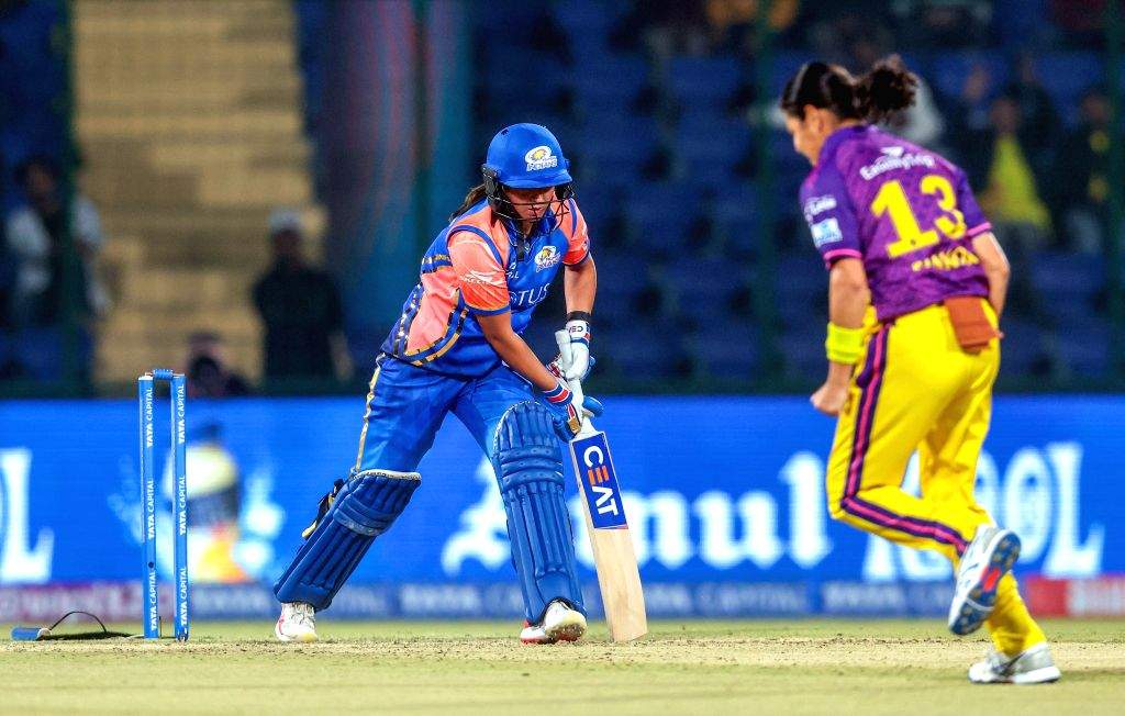 Women's Premier League (WPL) 2024 cricket match between Mumbai Indians ...