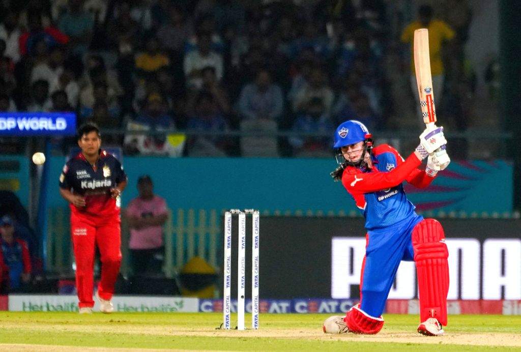 WPL 2025 match between Delhi Capitals and Royal Challengers Bengaluru